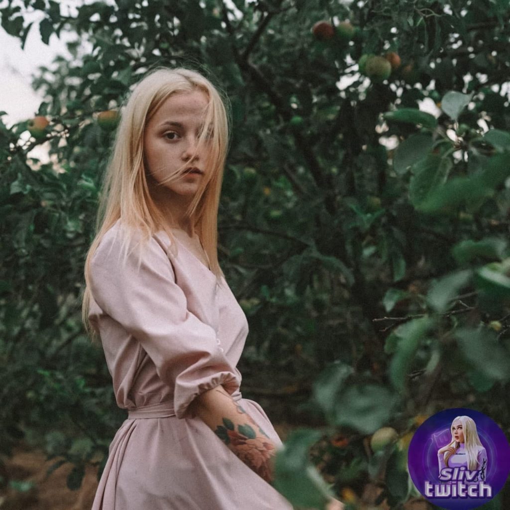 Самые горячие фотографии тиктокерши chaypersik - Sliv-Twitch