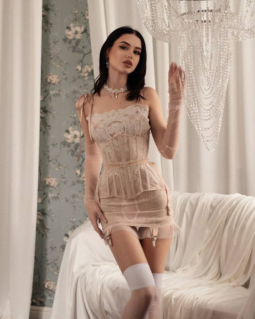 Диана Астер слив горячих фото 2025 - Sliv-Twitch